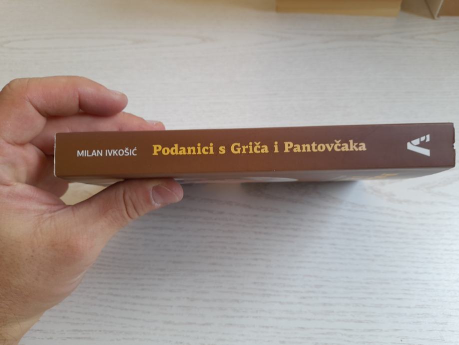 Milan Ivkošić-Podanici s Griča i Pantovčaka/Kolumne 2000.-2013.(2013.)