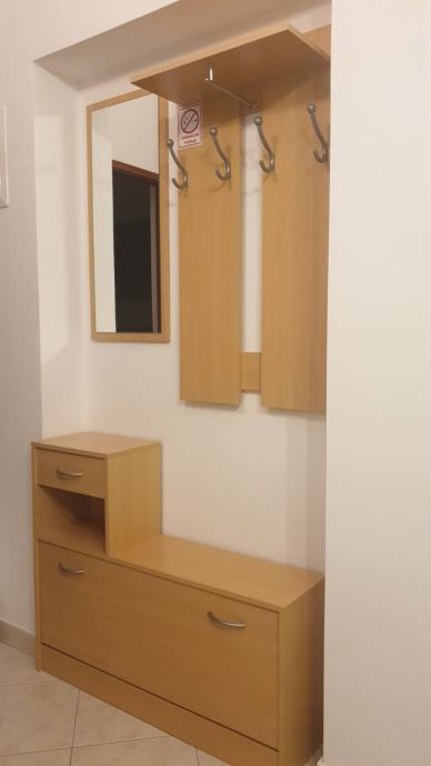 Predsoblje boja bukve