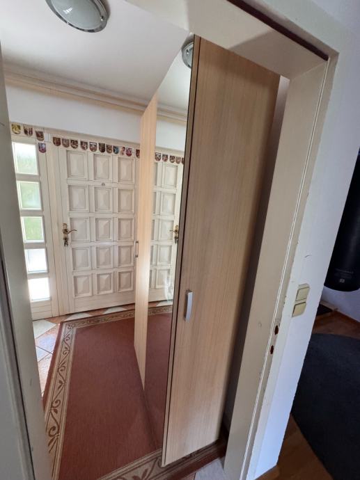 Veliki ormar za obuću