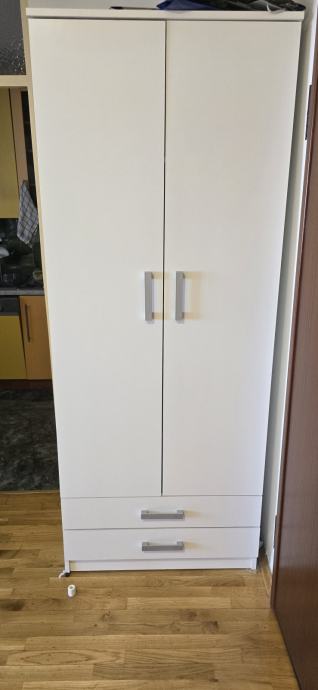 Poklanjam rabljeni ormar