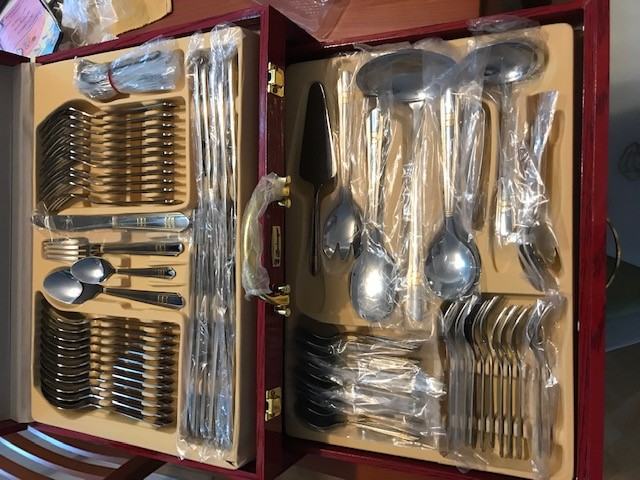 Pribor za jelo BACHMAYER **NOVO**