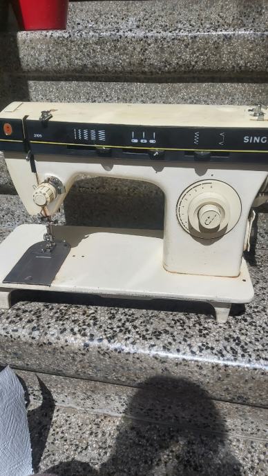 Singer 3105