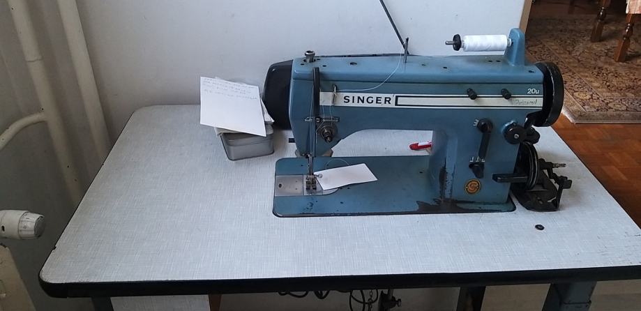 SINGER PROFESSIONAL 20u-profesionalna šivaća cik cak mašina