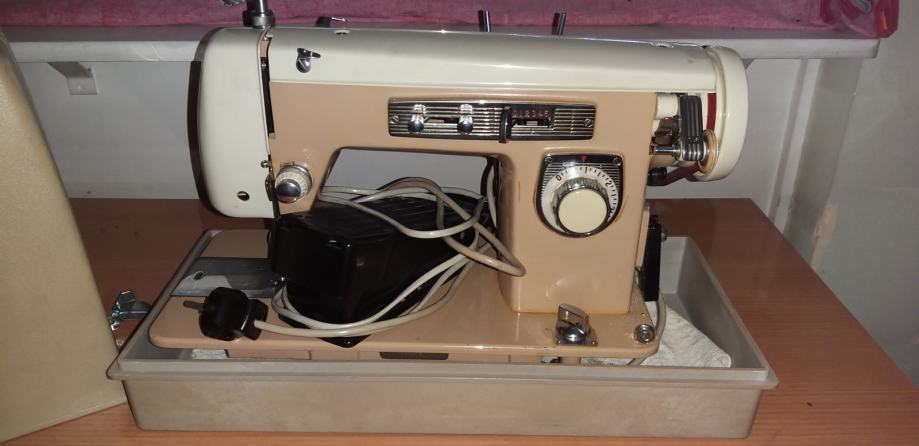 SINGER PROFESSIONAL 20u-profesionalna šivaća cik cak mašina