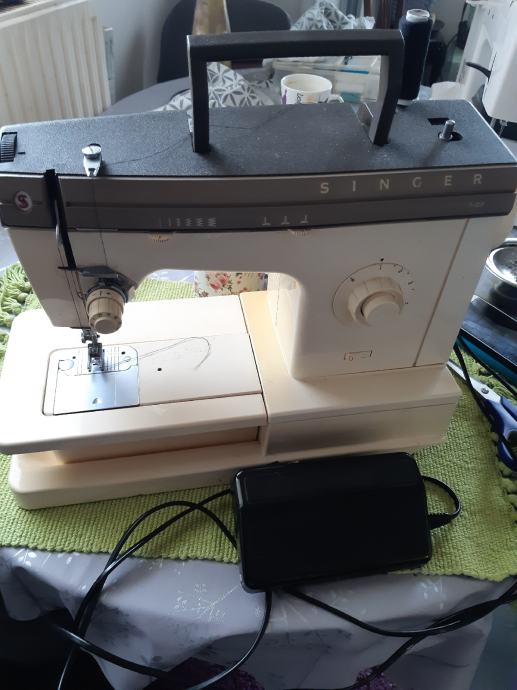 Šivaća mašina singer 7102, vrhunska kvaliteta sa manjim kvarom