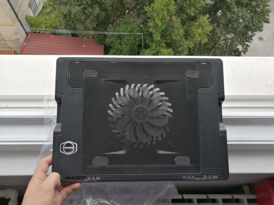 Ventilator za laptop POVOLJNO