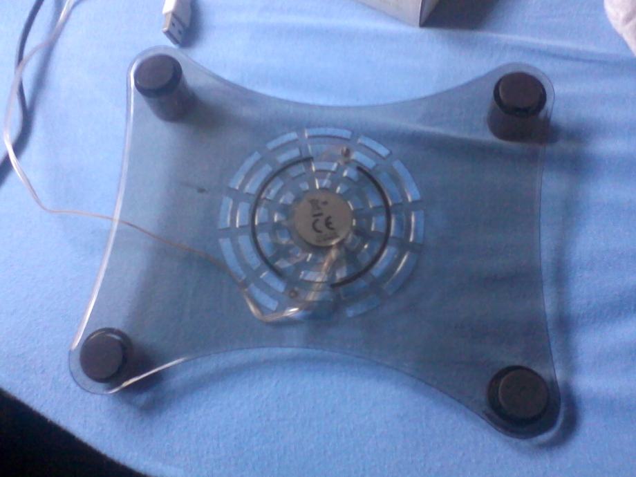 VENTILATOR I STALAK ZA LAPTOP