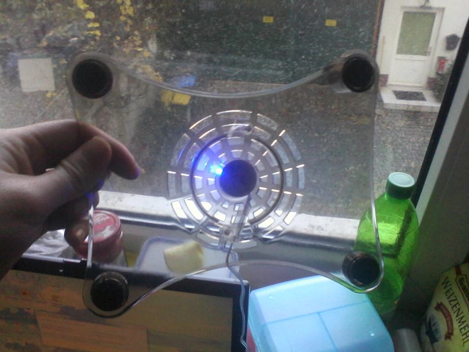 VENTILATOR I STALAK ZA LAPTOP