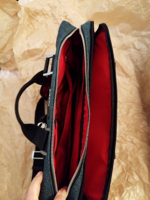 Diesel torba za laptop