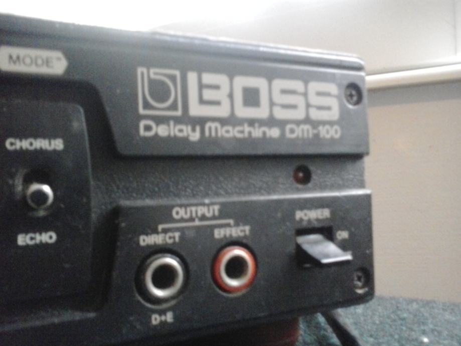 Boss DM-100 Delay machine vintage analog delay