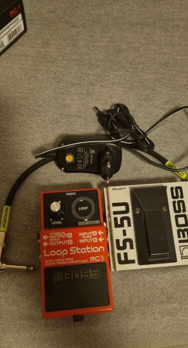 BOSS RC-1 LOOP STATION (LOOPER)+ BOSS F5-5U FOOTSWITCH