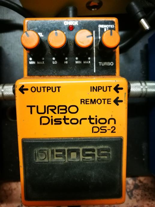 BOSS Turbo Distortion DS-2