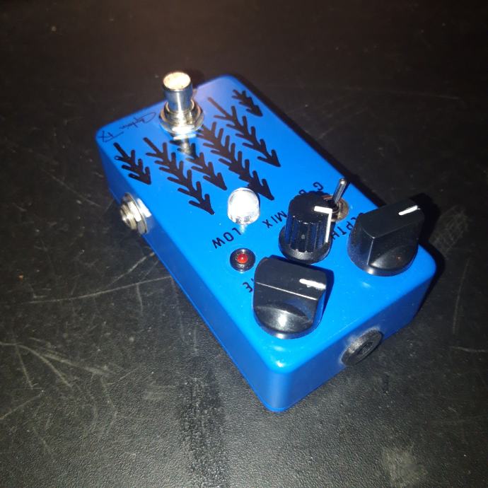 Captain FX Hummingbird V2 tremolo klon