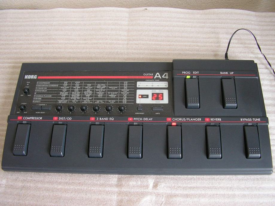 Korg A4 gitarski procesor