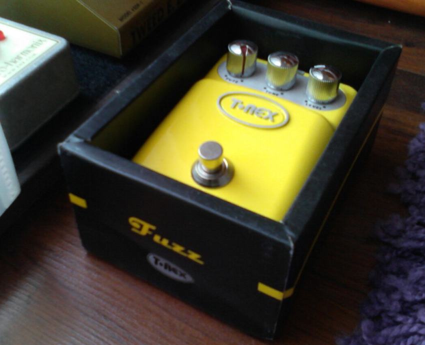 T-REX TONEBUG FUZZ