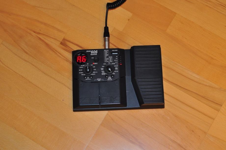 Zoom 606 multiefekt gitarska pedala