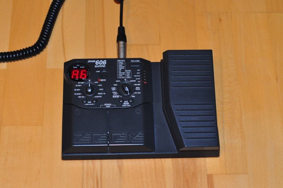 Zoom 606 multiefekt gitarska pedala