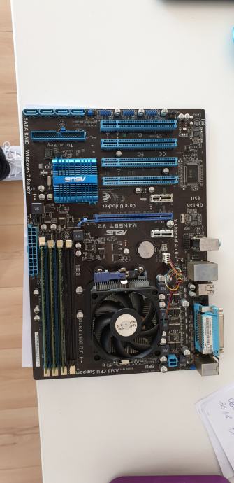AMD Athlon II X4 640+ASUS M4N68T v2+ 6gb (3x2gb) memorija DDR3