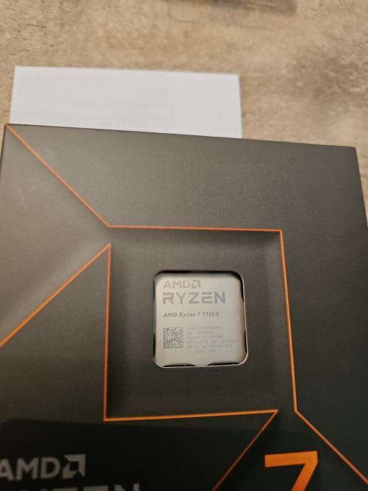 AMD CPU Desktop Ryzen 7 8C/16T 7700X (4.5/5.0GHz Boost,40MB,105W,AM5)