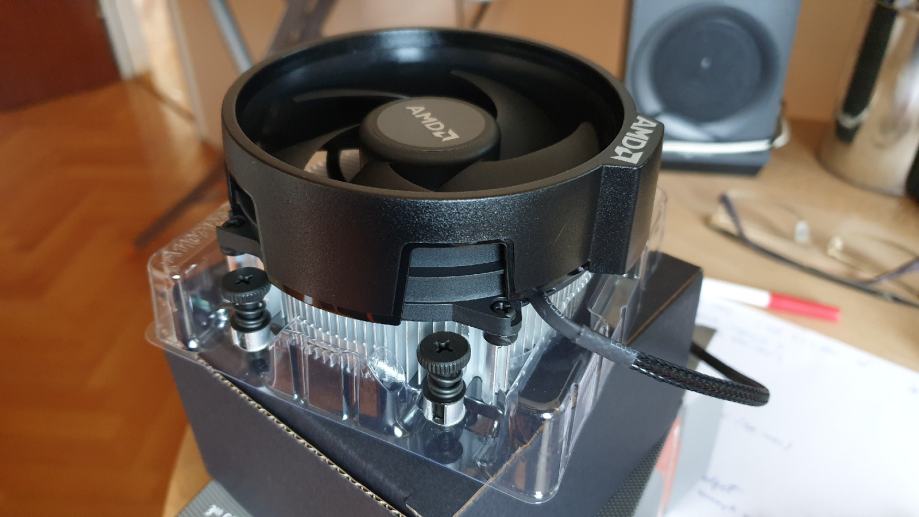 AMD Wraith Stealth cooler