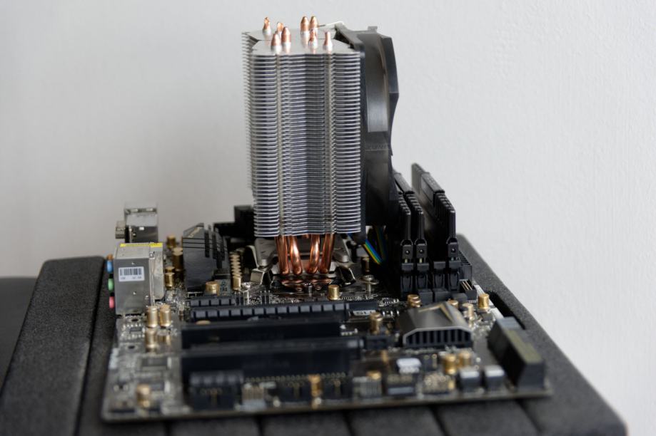 I7 3770k + ASRock Z77 Extreme4 + 20GB DDR3