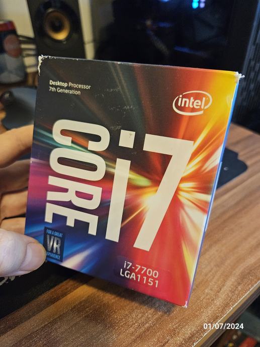 Intel i7 7700