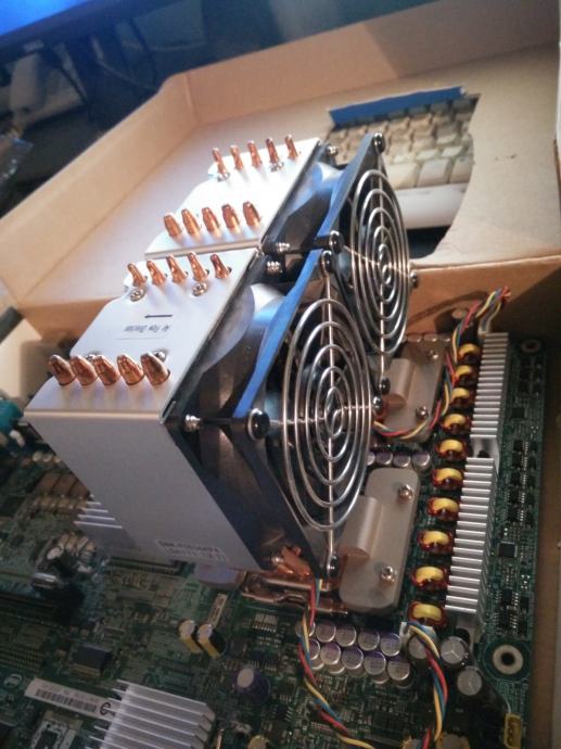 Intel Xeon X5365 x2 + 16GB DDR2 (ECC & FullBuffer) + Intel S5000XVN