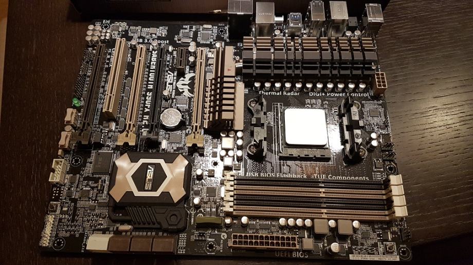 POVOLJNO: AMD FX-9590 + ASUS Sabertooth 990FX R2