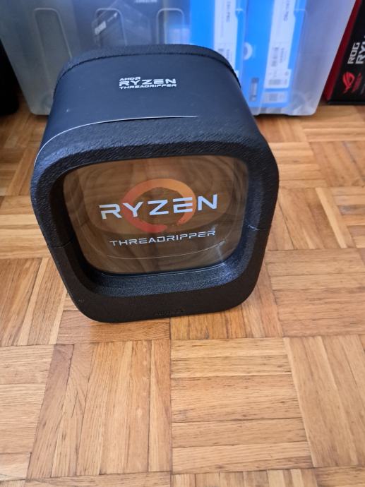 Procesor CPU AMD Ryzen Threadripper 1900X bez hladnjaka P/N: YD190XA8A