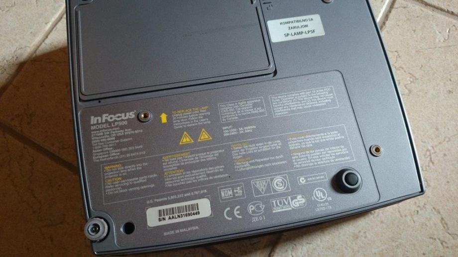 InFocus LP500 projektor