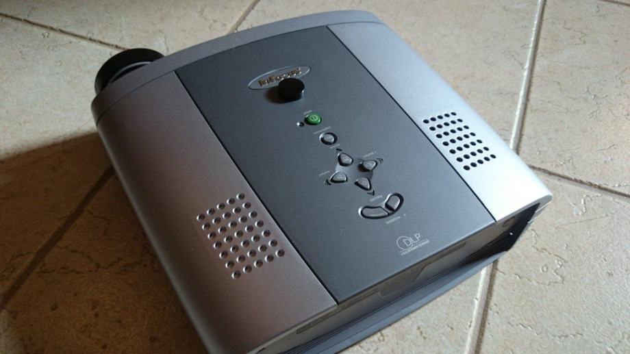 InFocus LP500 projektor