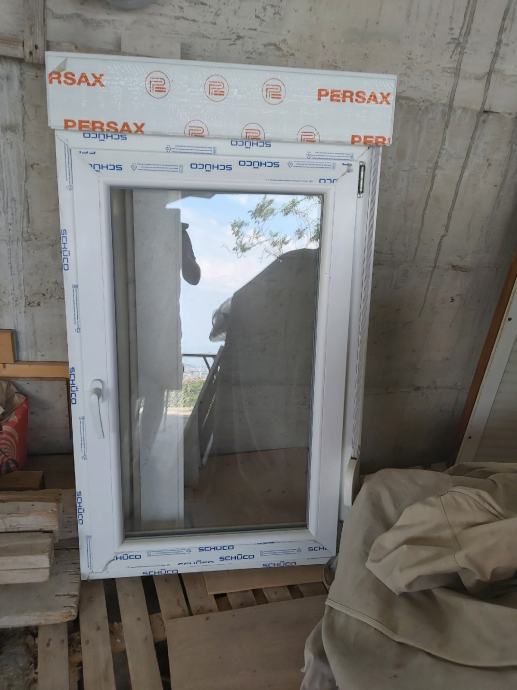 prozor ALU/PVC bijeli 135x80