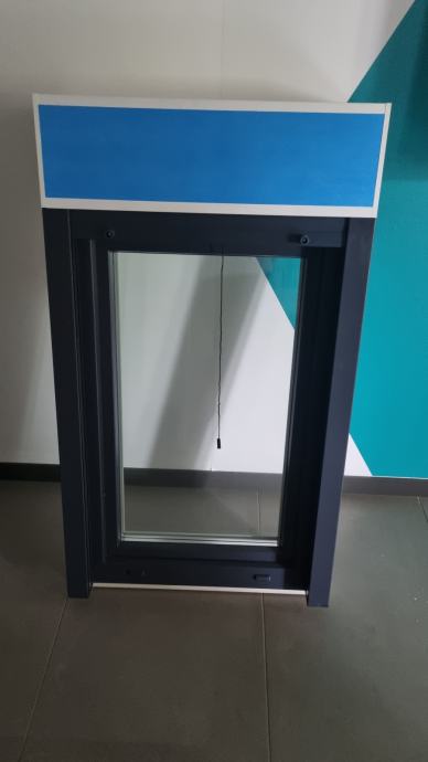 PVC prozor antracit/bijelo - roletna, komarnik 111x77