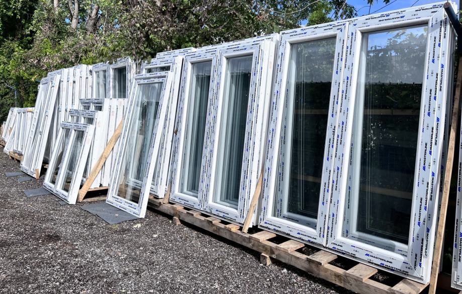 STANDARDNA PVC STOLARIJA - PROZORI I VRATA