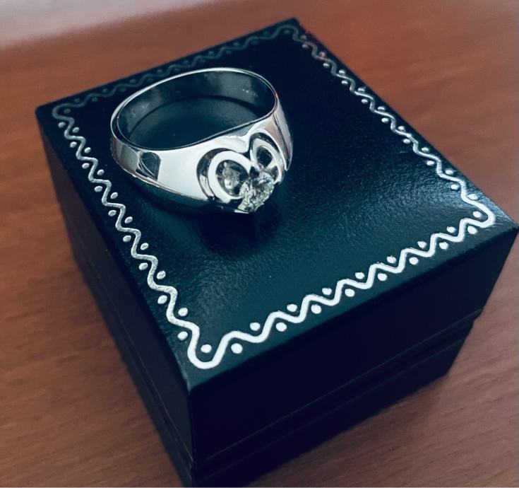 Dijamantni muski prsten, 0.36 smjesten u 14 karatnom bijelom zlatu