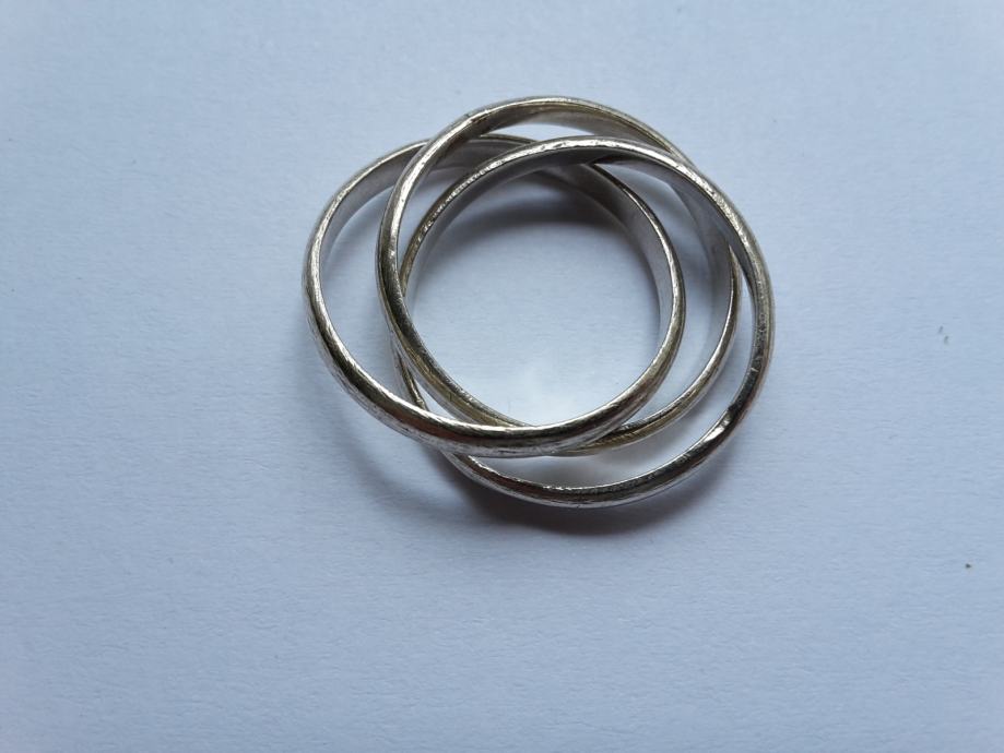 Srebrni prsten Ruska burma vel.9