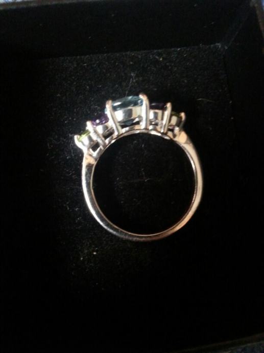 Zenski srebrni prsten