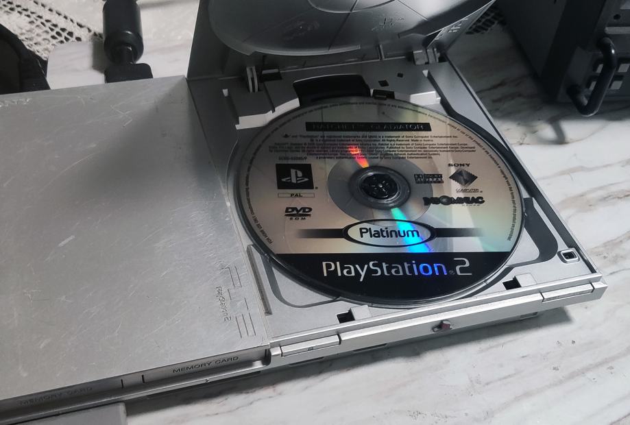 Sony Playstation 2 slim PS2 PSX2 konzola SCPH-90004 srebrna silver