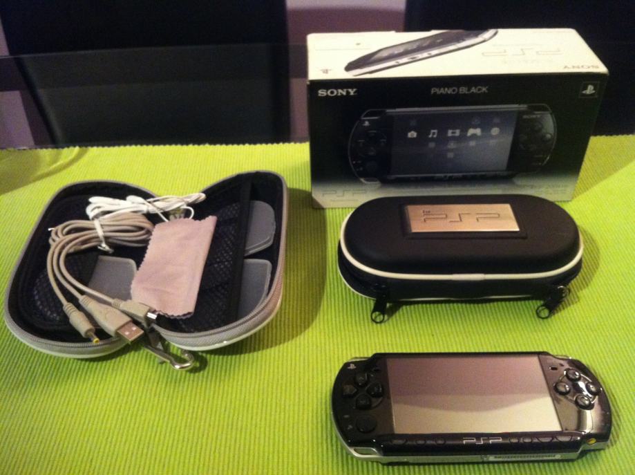 PLAYSTATION 3 SLIM 250Gb + PSP Piano Black Slim&Lite -16 Gb