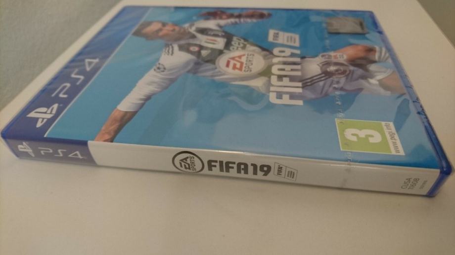 FIFA 19 PS4 igra! FIFA 2019 PS4! *novo nekorišteno*