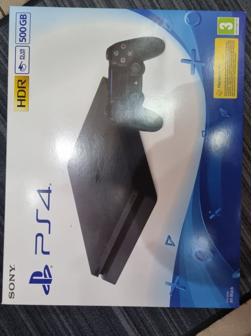 Sony play station / 500Gb / Fifa 2019 + 3 igrice + PS + / 2.199.00 Kn