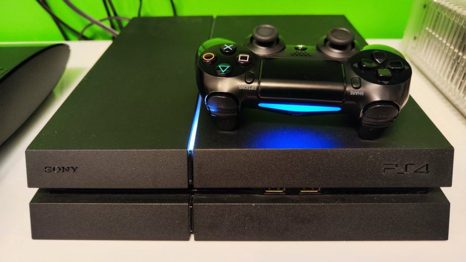 Sony PS4 1TB FW 9.00
