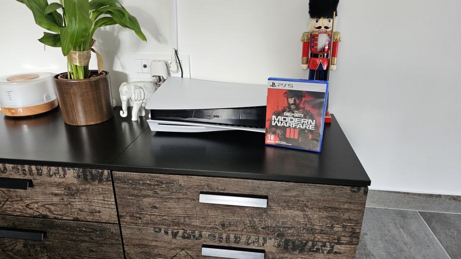 PS5 DISK **GARANCIJA 4 GOD** + COD MW3