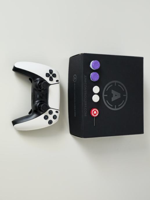 *PRILIKA* PS5 Slim + 2 igre + Custom Controller *PRODAJA ILI ZAMIJENA*