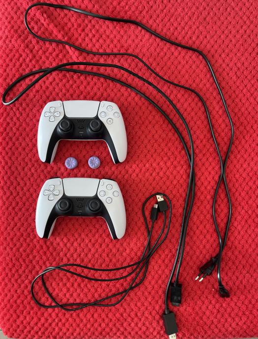 Sony PlayStation 5 konzola 1TB (digital) + dva PS5 kontrolera