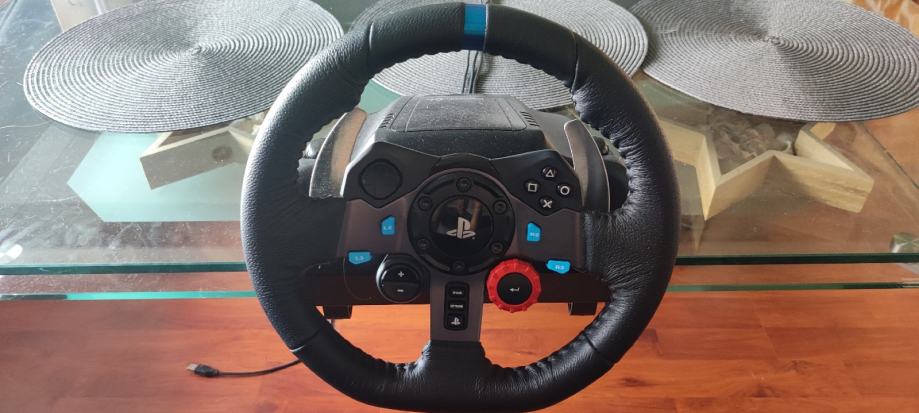 Sony PlayStation 5 konzola+G29 Logitech Volan+10 original Igri (PS4/5)