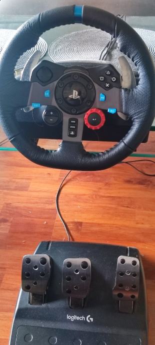 Sony PlayStation 5 konzola+G29 Logitech Volan+10 original Igri (PS4/5)