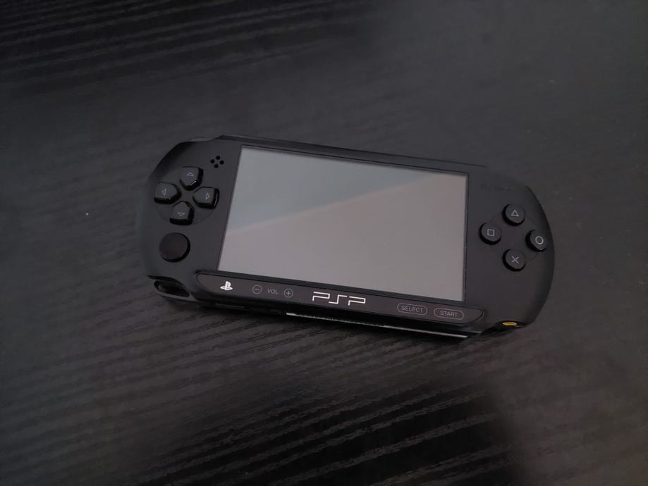PlayStation portable (psp) prodajem