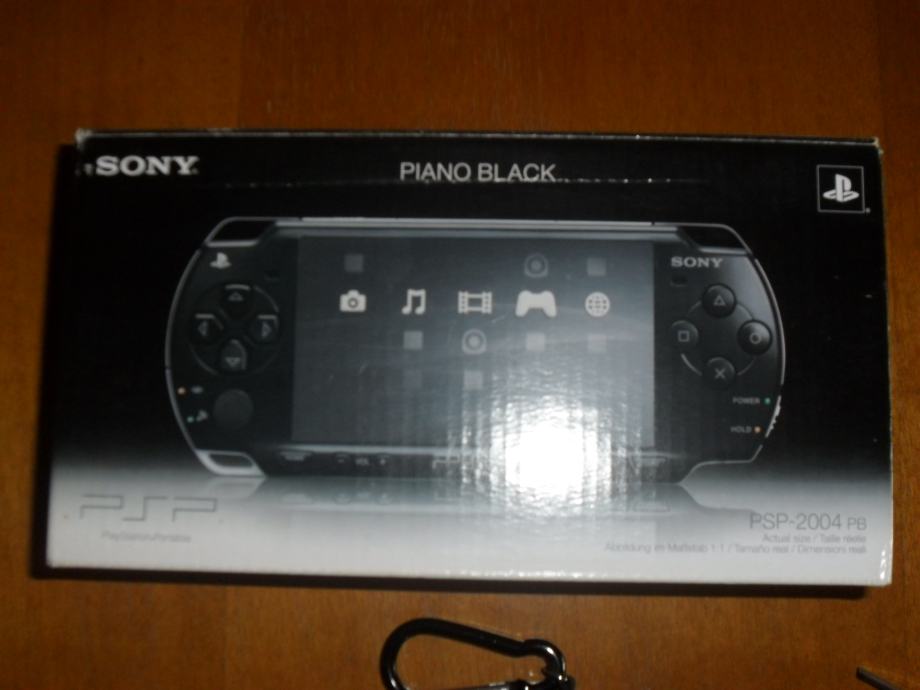 SONY PSP - 2004 PB,SLIM & LITE