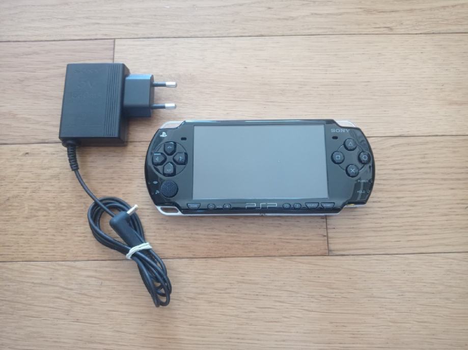 Sony PSP 2004 PlayStation portable konzola